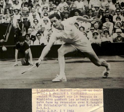 PHOTO ORIGINALE DE PRESSE DE WILHELM BUNGERT BATTANT MIKE SANGSTER À ...